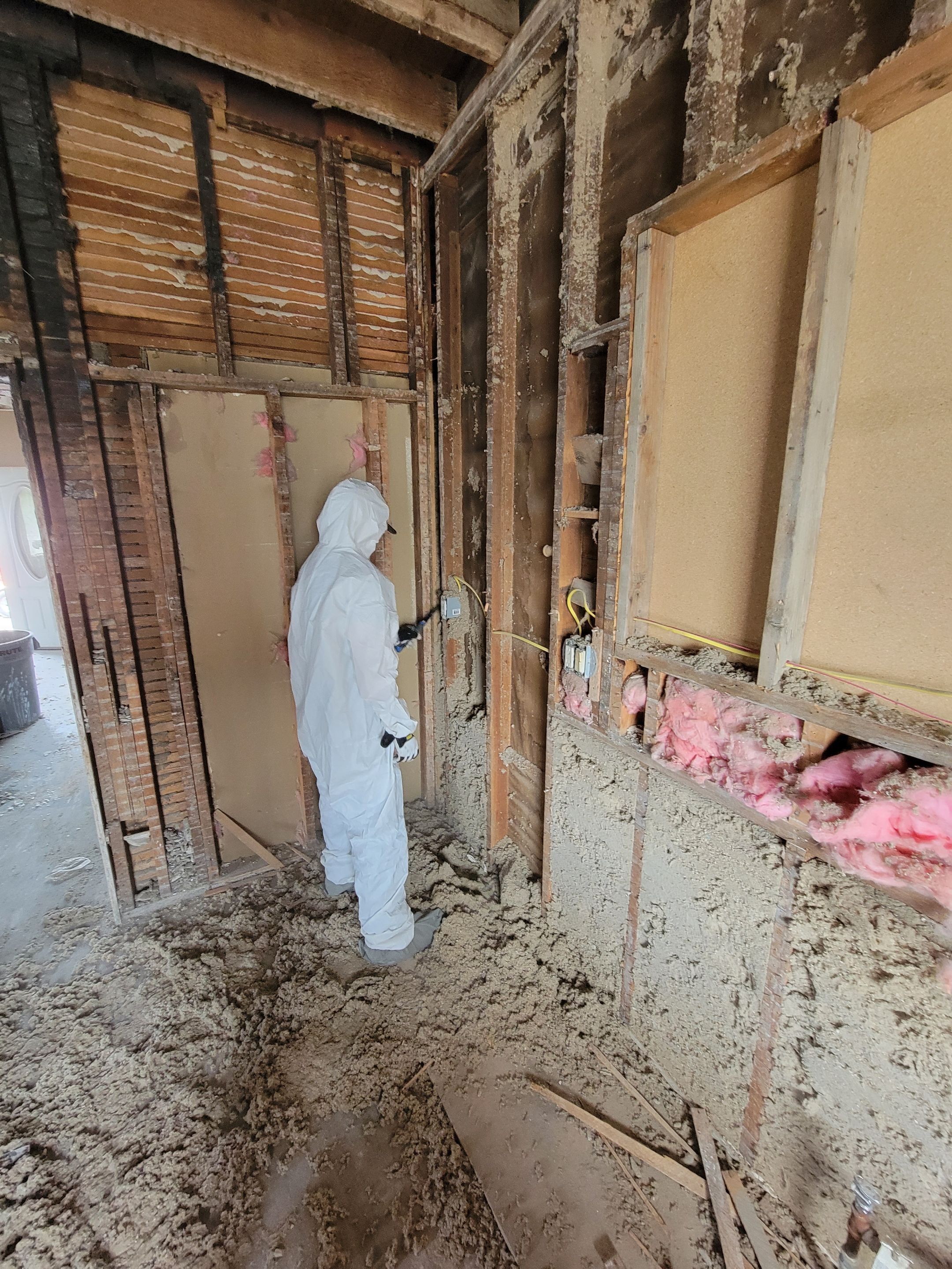 Before & After | Fire Damage | Magic Valley Restoration & Construction